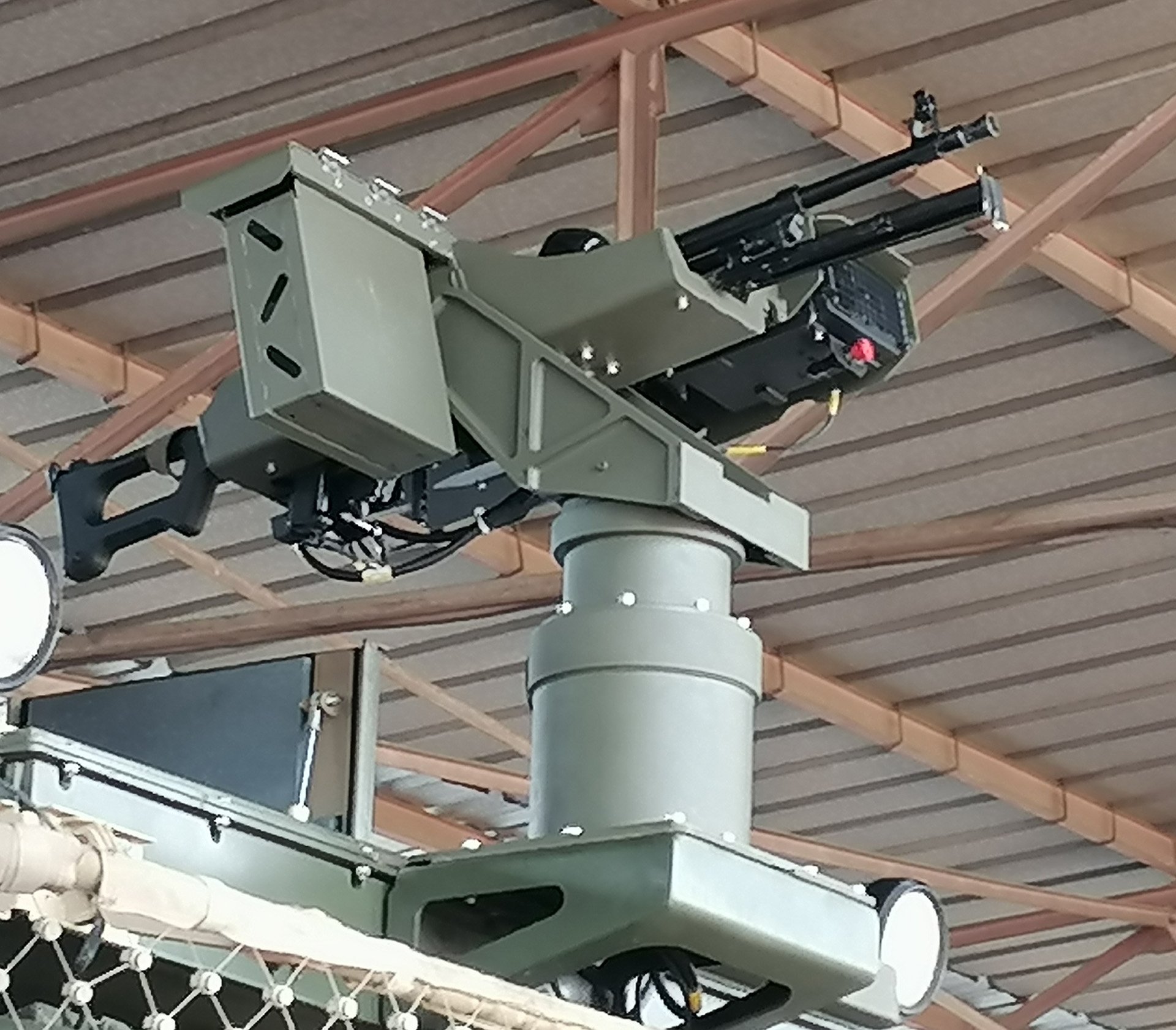 AIA LITE RCWS & C-UAS - Artillerie Inrichtingen ArmamentsArtillerie ...